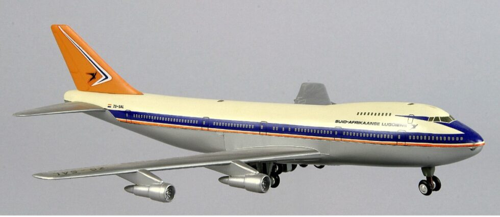 South African Airways Boeing 747-224B Jumbo Jet - Cavalcade of Wings